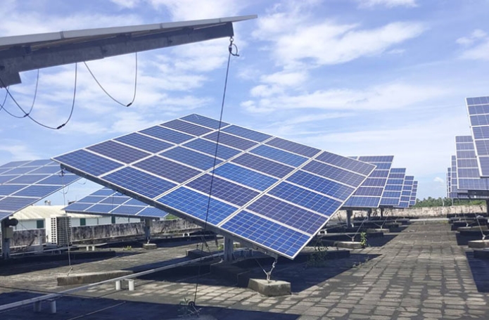 Bigsun offers best dual-axis solar tracker. iPV Solar Tracker is the best.